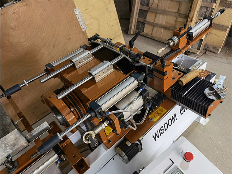 Automatic feeding Small CNC woodworking lathe machine - Wisdom CNC